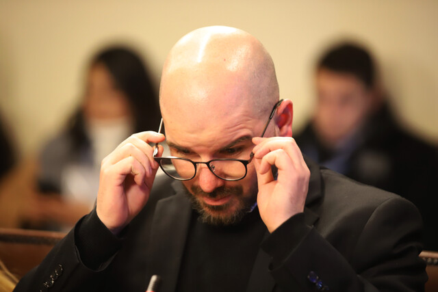 Moller & Pérez-Cotapos presenta: Jackson descarta renuncia / Patricio ...